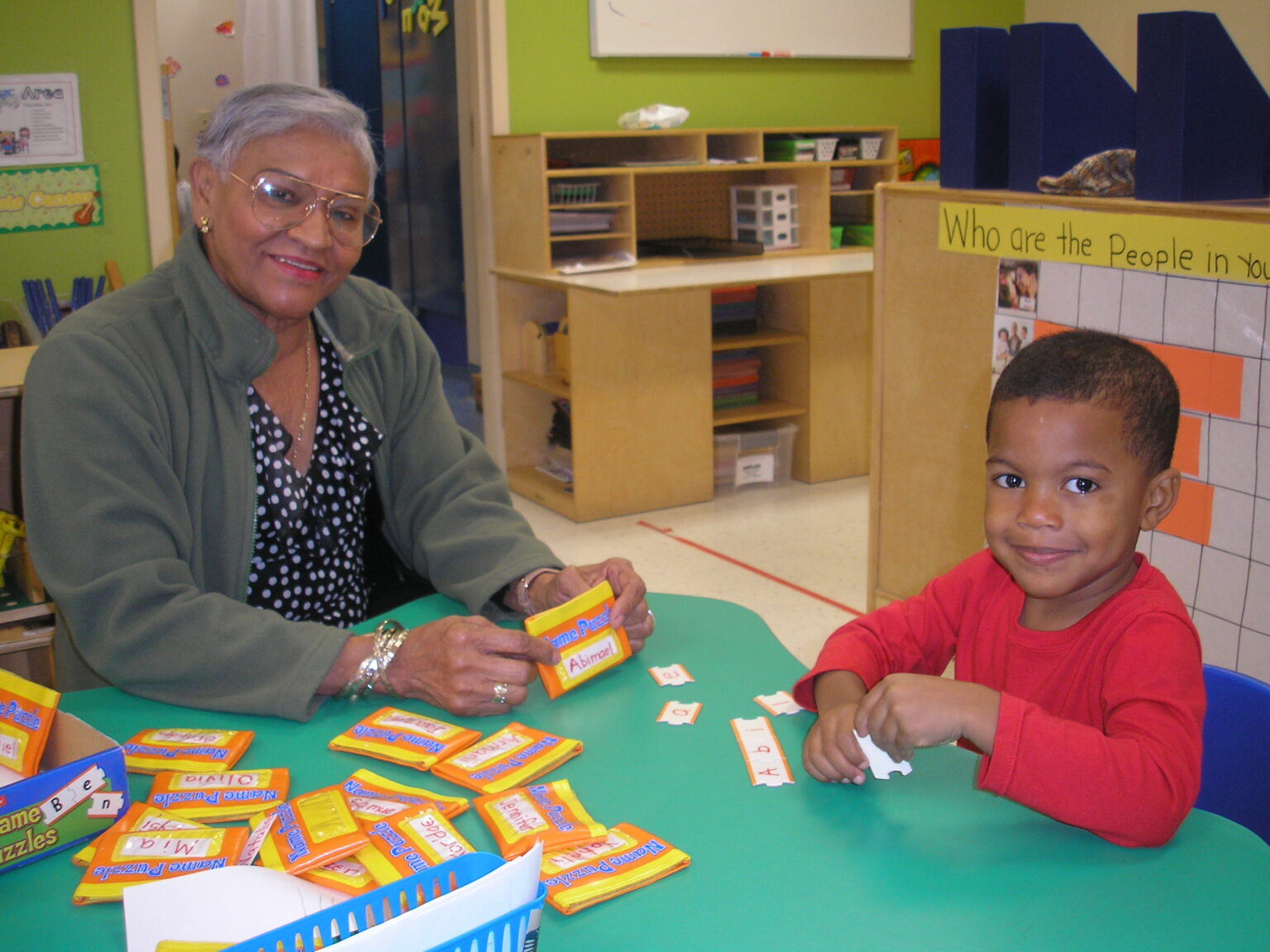 Foster Grandparent Program – Big Brothers Big Sisters of CT